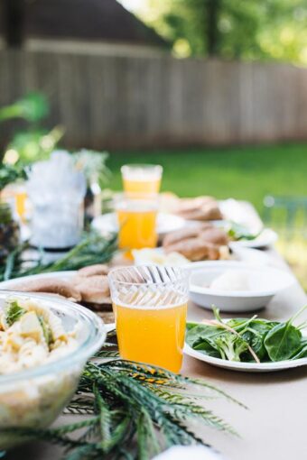 Casual Summer Gathering - Let's Eat Outside! - Jar Of Lemons