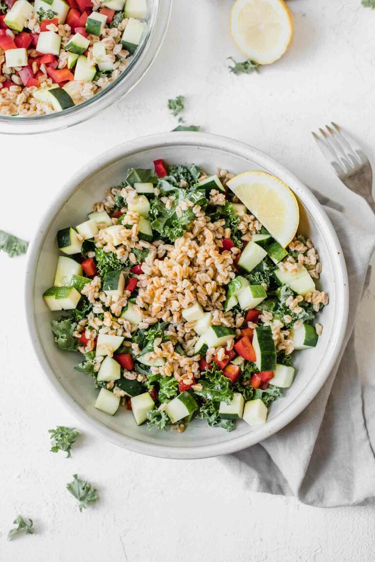 10-Minute Mediterranean Farro Salad - Jar Of Lemons