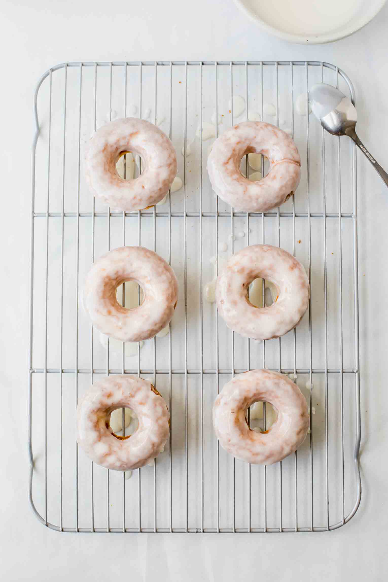 Baked Glazed Doughnuts - Jar Of Lemons