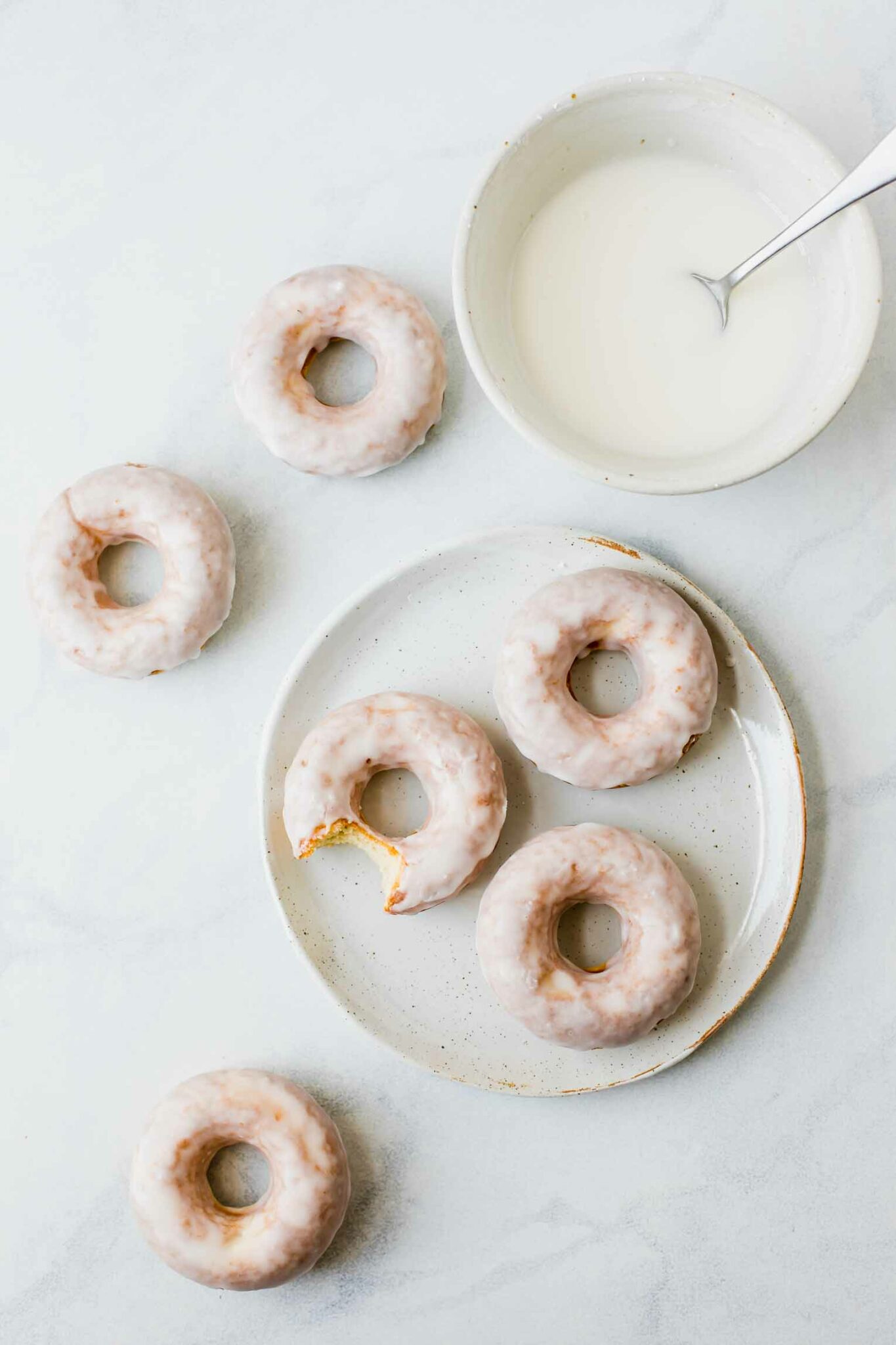 Baked Glazed Doughnuts - Jar Of Lemons