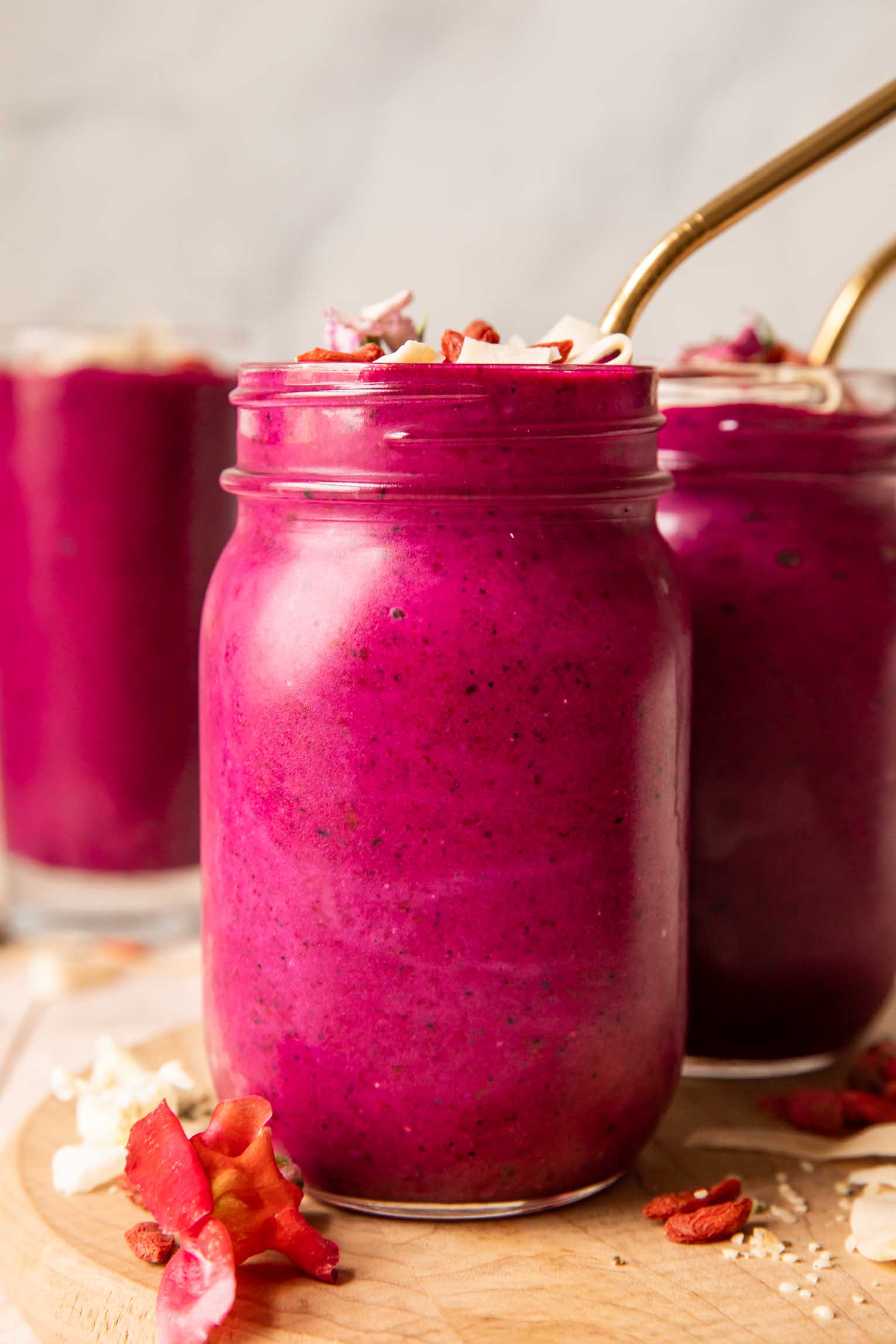 Dragon Fruit Smoothie Recipe - Jar Of Lemons