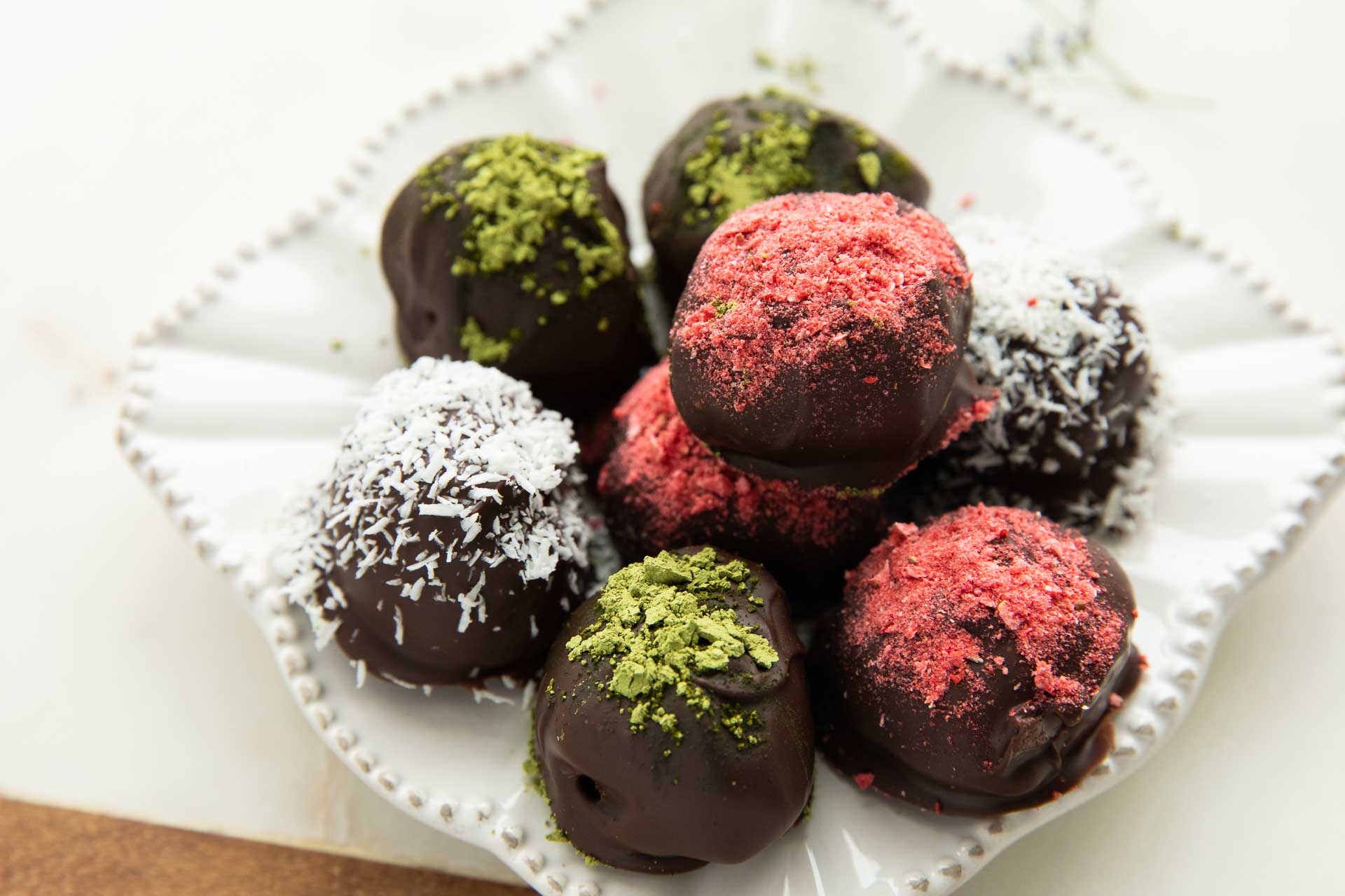 Superfood Chocolate Bites - Jar Of Lemons