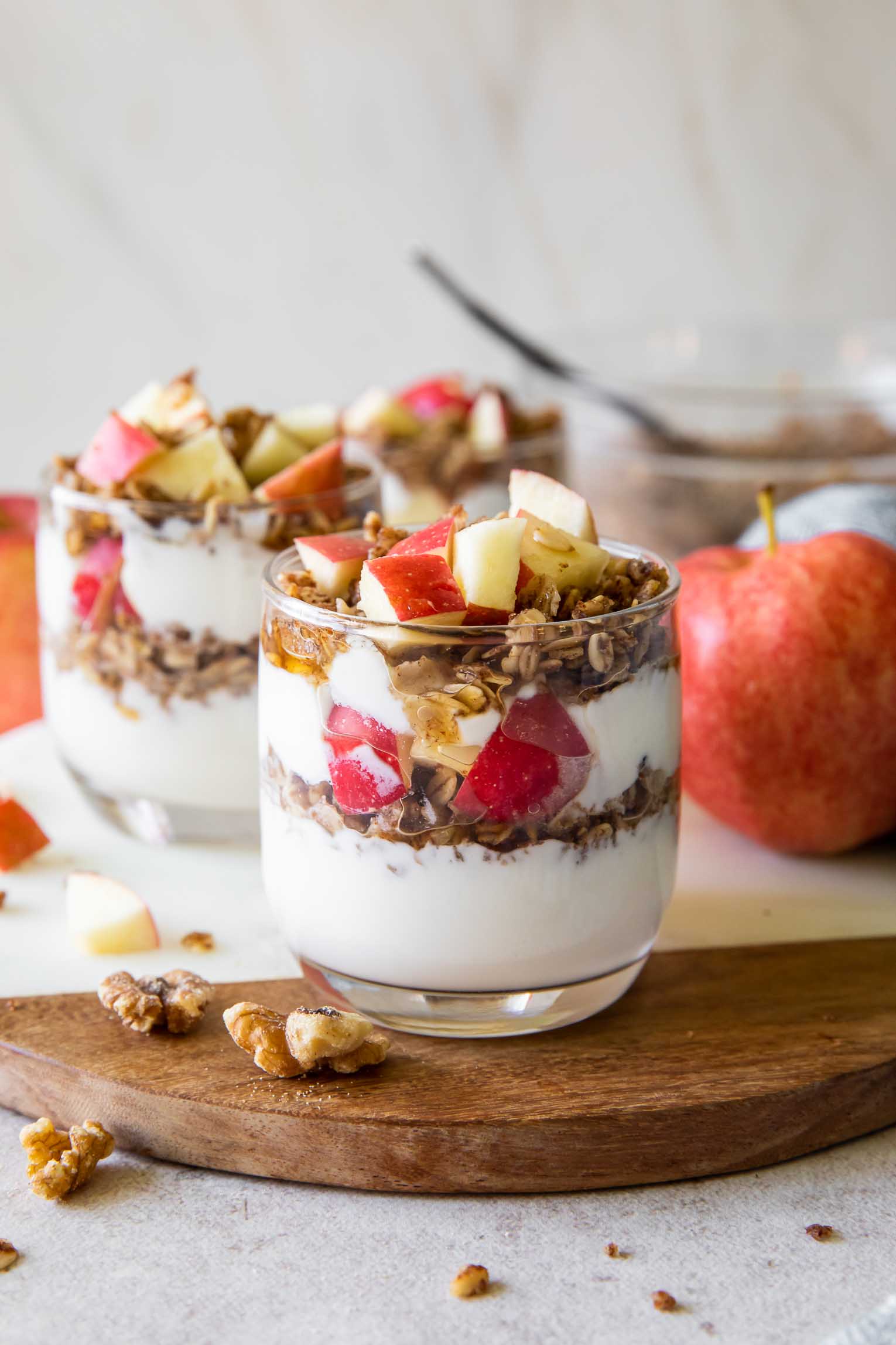 Apple Crumble Parfaits - Jar Of Lemons