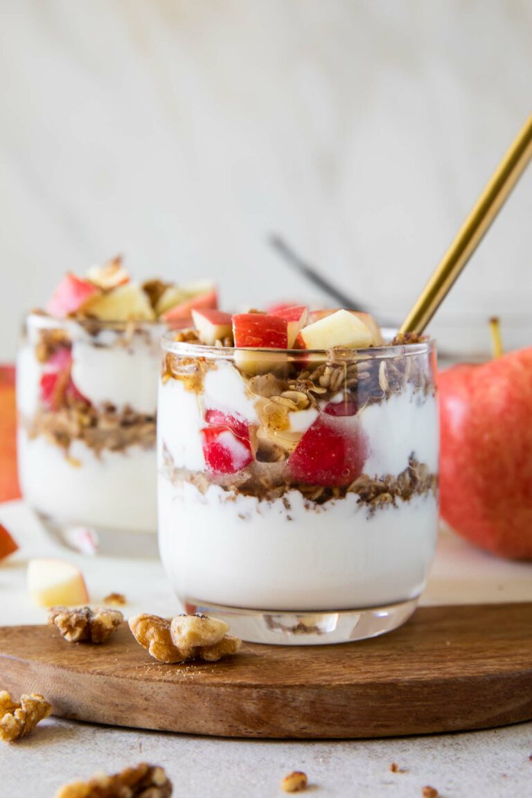 Apple Crumble Parfaits - Jar Of Lemons